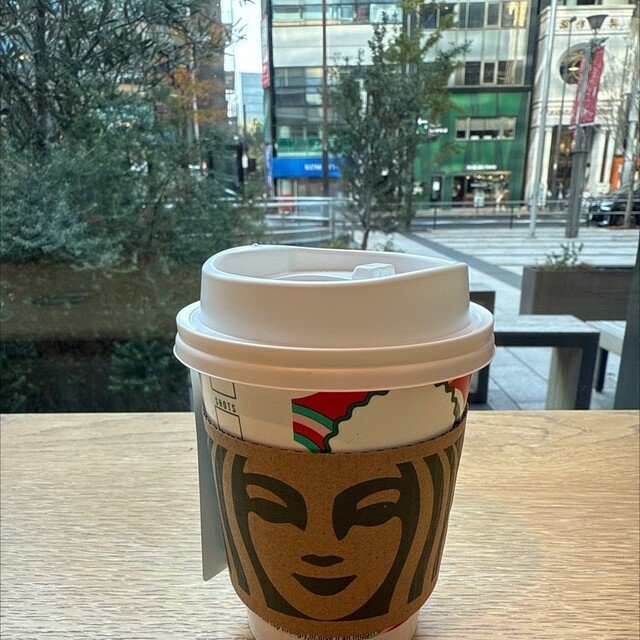 スターバックスコーヒー 東京ミッドタウン店 （Starbucks Coffee） - 六本木/カフェ | 食べログ