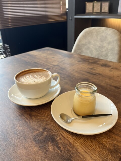 Pilot Coffee kitchen （パイロット コーヒー キッチン） - 五位堂/カフェ | 食べログ