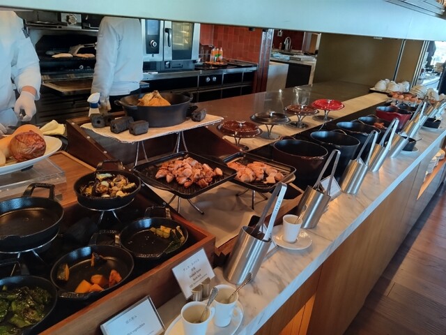 THE-MOMENT GRILL&DINING （ザ モーメント グリル&ダイニング） - 西梅田/ビュッフェ | 食べログ