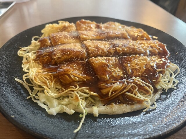 鉄板酒処Dekio （デキオ） - 広島/お好み焼き | 食べログ