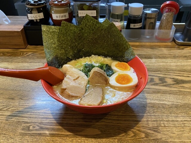 『お得感のある赤盛り』by mahora : 横浜家系ラーメン 赤家 いりなか店 - いりなか/ラーメン [食べログ]