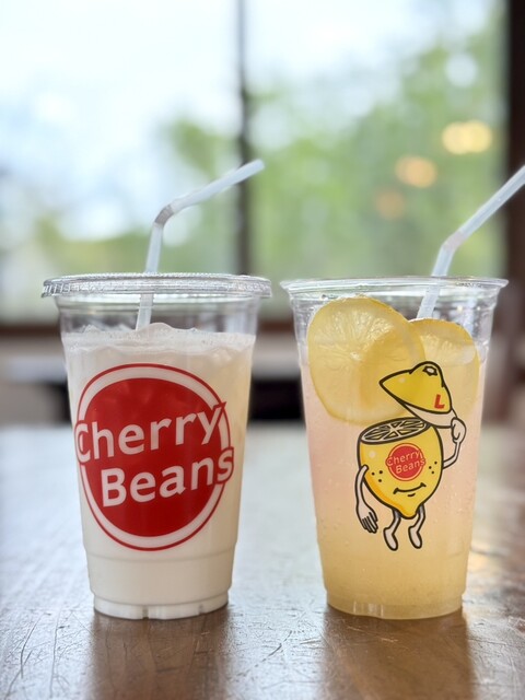 CHERRY BEANS GARDEN 池田の森 （チェリー ビーンズ ガーデン） - 県総合運動場/ハンバーガー | 食べログ