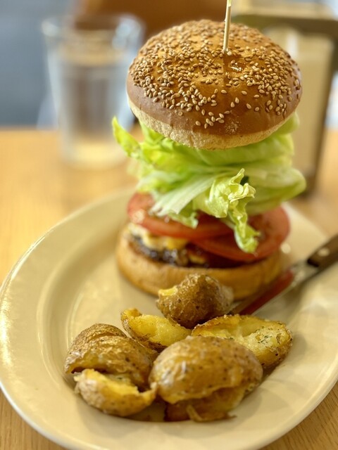 Overcook Burger Bar - 代田橋/ハンバーガー | 食べログ