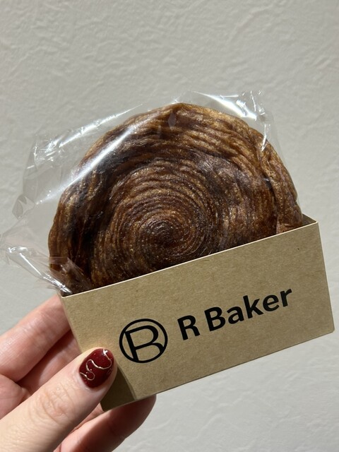 『もっちもちクロワッサン！アールベイカー劇場、開幕！！』by ひまなん : R Baker mini エキュート立川店 （アールベイカーミニ） - 立川/パン [食べログ]