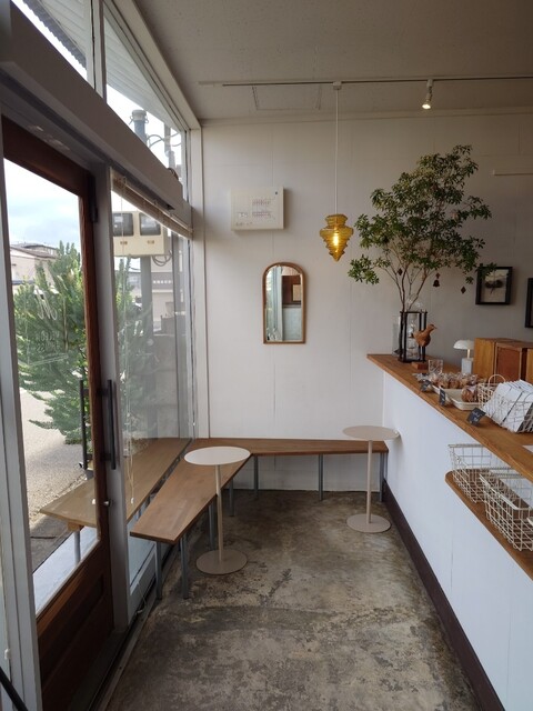 MELLOW THINGS （メロー シングス） - 岡本/カフェ | 食べログ