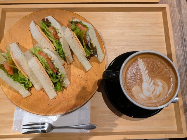 SiN COFFEE （シンコーヒー） - 三田/カフェ | 食べログ