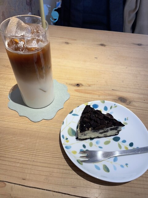 by 254c79 : La Pina （ラ・ピーニャ） - 下北沢/カフェ [食べログ]