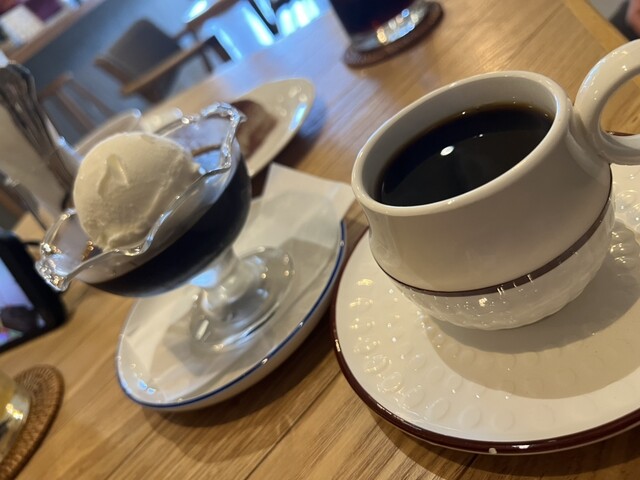 Lester Coffee & Espresso （レスター コーヒー アンド エスプレッソ） - 名護市/カフェ | 食べログ