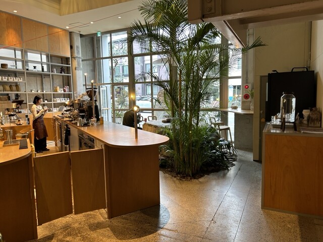 ONIBUS COFFEE 中目黒3丁目店 （オニバスコーヒー） - 中目黒/カフェ | 食べログ