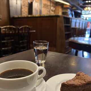 京都府のレトロな喫茶店！創業60年以上の老舗など23選 [食べログまとめ]