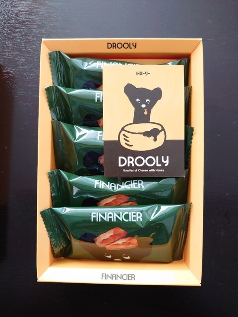 大阪梅田】阪神百貨店のフィナンシェ。』by あさんて : DROOLY 阪神梅田本店 （ドローリー） - 大阪梅田（阪神）/洋菓子 [食べログ]