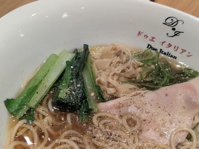 らぁ麺 ドゥエイタリアン 秋葉原テラス店 （Ramen Due Italian） - 新御茶ノ水/ラーメン | 食べログ