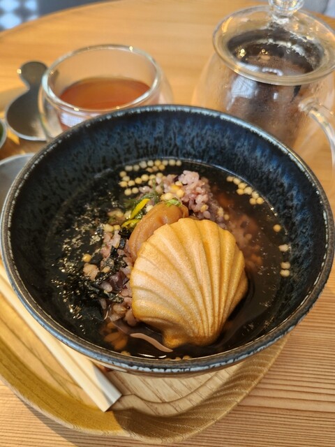 TEA HOUSE COCOCHI （ティー ハウス ココチ）のご予約 - 表参道/ティースタンド | 食べログ