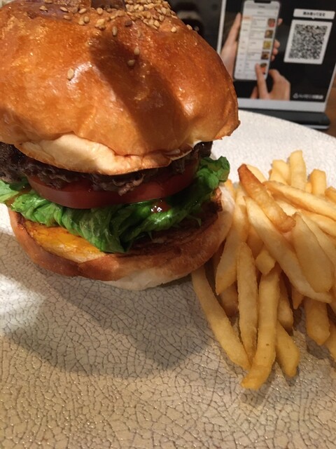 GOLD STAR BURGER （ゴールドスターバーガー） - 新宿西口/ハンバーガー | 食べログ