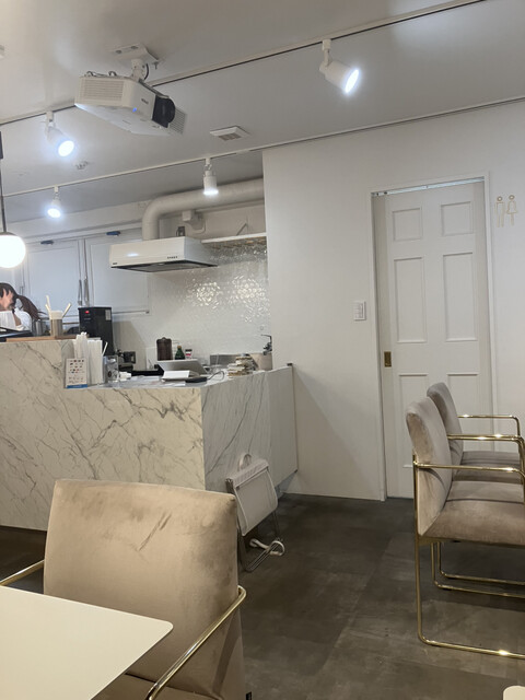 LINO cafe&bar （リノ カフェアンドバー） - 西武新宿/カフェ | 食べログ