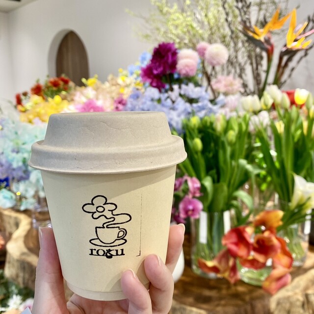 『2025年1月23日オープンのカフェ併設の花屋さん』by KEI123456 : roku flowers and coffee （ロク ...