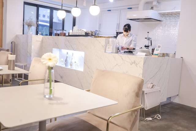 LINO cafe&bar （リノ カフェアンドバー） - 西武新宿/カフェ | 食べログ