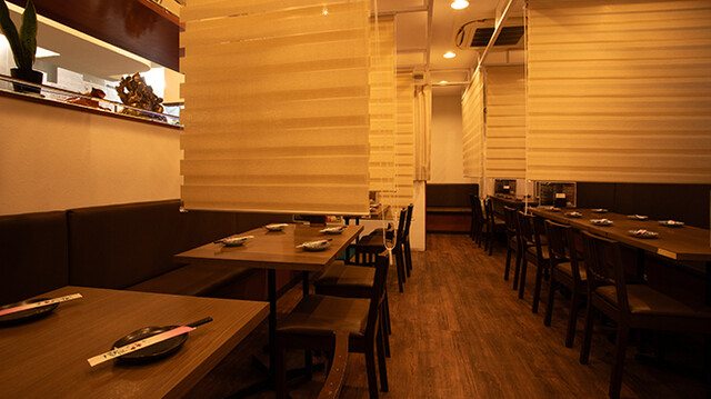 座席 : SUNAO AKABANE DINING （すなお 赤羽 ダイニング） - 赤羽岩淵/タイ料理 | 食べログ