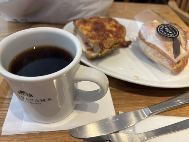 by 2af3ff : Bread&Coffee IKEDAYAMA 本店 - 五反田/パン [食べログ]