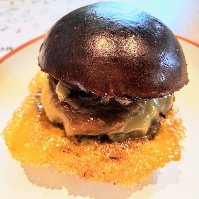 Gui's Burger by Humans of Wagyu （ギーズバーガー） - 芦屋（阪神）/ハンバーガー | 食べログ