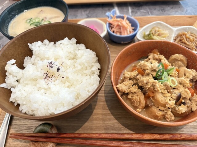 yome yome （ヨメ ヨメ） - 島ノ関/食堂 | 食べログ