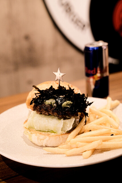 GOLD STAR BURGER （ゴールドスターバーガー） - 新宿西口/ハンバーガー | 食べログ