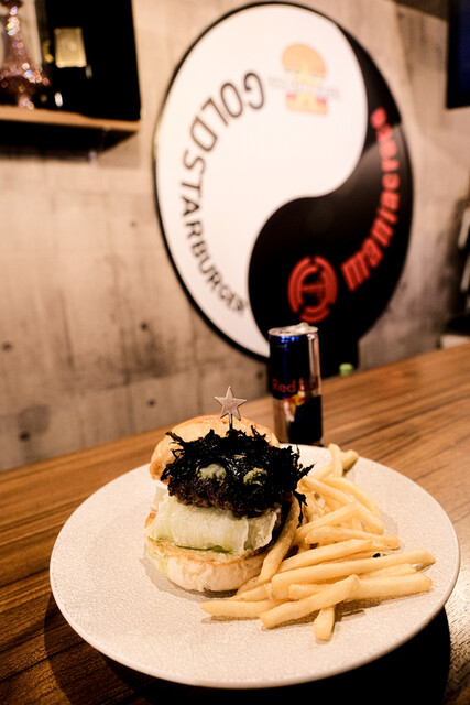 GOLD STAR BURGER （ゴールドスターバーガー） - 新宿西口/ハンバーガー | 食べログ