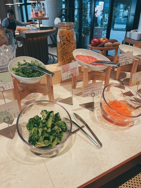 『サラダバーが素晴らしい』by pureberry : ent eat （エント イート） - 伊勢佐木長者町/イタリアン [食べログ]