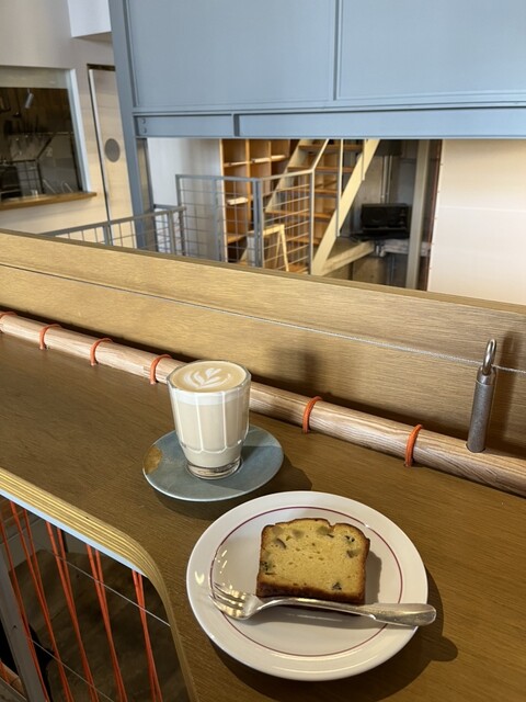 ONIBUS COFFEE 中目黒3丁目店 （オニバスコーヒー） - 中目黒/カフェ | 食べログ