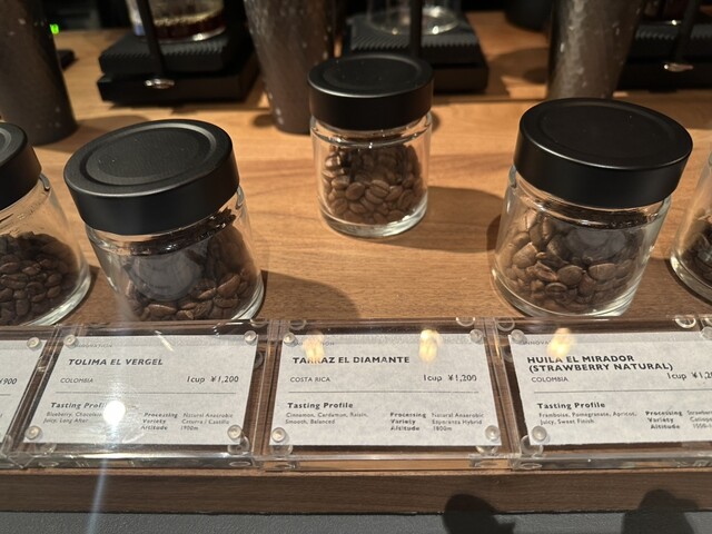 COVERT COFFEE （コバート コーヒー） - 新宿/カフェ | 食べログ