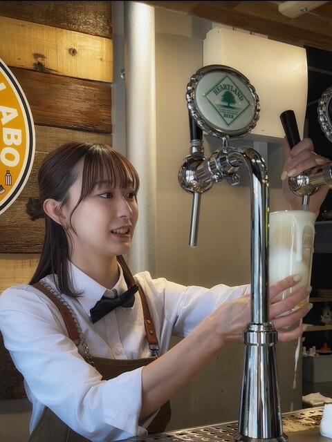 『まるでカフェラテのような神泡新感覚ビール！！』by まつろぐ/まっつん : PERFECT BEER LABO （パーフェクト ビア ラボ） - 木場/ビアホール [食べログ]