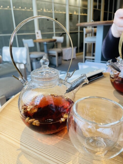 TEA HOUSE COCOCHI （ティー ハウス ココチ）のご予約 - 表参道/ティースタンド | 食べログ