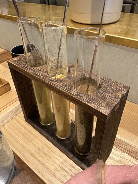 『祇園の鴨ひつまぶし』by 麺ヘラ男子 : Gion Duck Rice （ギオン ダック ライス） - 祇園四条/丼 [食べログ]