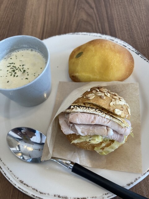 Lemon Bakery - バスセンター前/カフェ | 食べログ