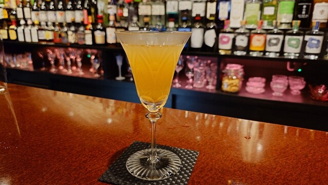 BAR ALFRED - 立川南/バー | 食べログ