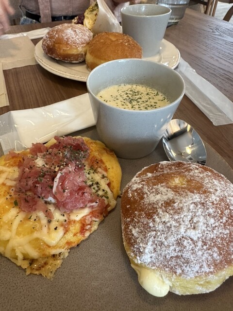 『おしゃれで美味しいベーカリーカフェ』by ひとみ198309 : Lemon Bakery - バスセンター前/カフェ [食べログ]