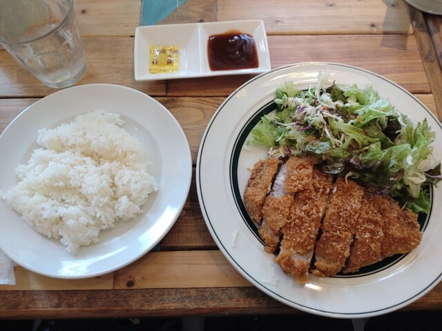 CAFE CHALLENGER 88 靭公園店 （CAFÉ CHALLENGER 88/カフェ チャレンジャー エイティーエイト）のご予約 ...