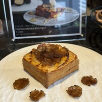 『トリュフ香るパン ～ TRUFFLE ＆ BREAD』by buff-buff : TRUFFLE&BREAD （トリュフアンドブレッド） - 清澄白河/パン [食べログ]