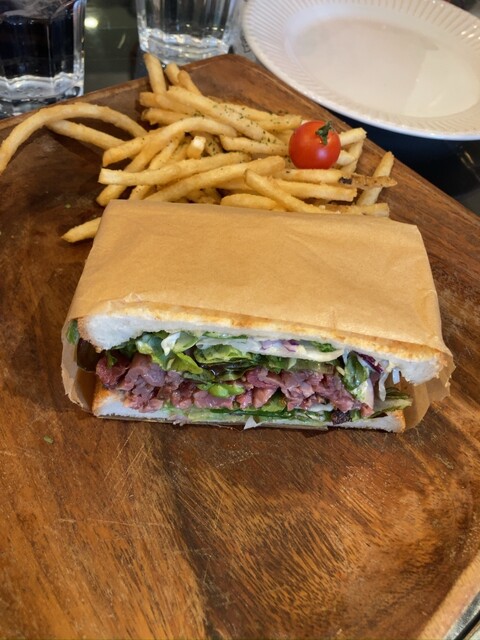 CAFE CHALLENGER 88 靭公園店 （CAFÉ CHALLENGER 88/カフェ チャレンジャー エイティーエイト）のご予約 ...