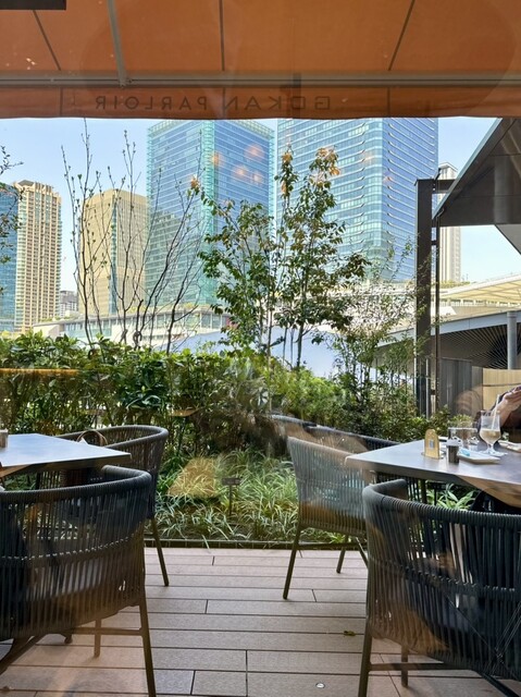 『常に行列のGokanが運営する新業態のカフェ——フレンチトーストやプリンが美味しい』by Keisuke-N : GOKAN PARLOR - 大阪/スイーツ [食べログ]