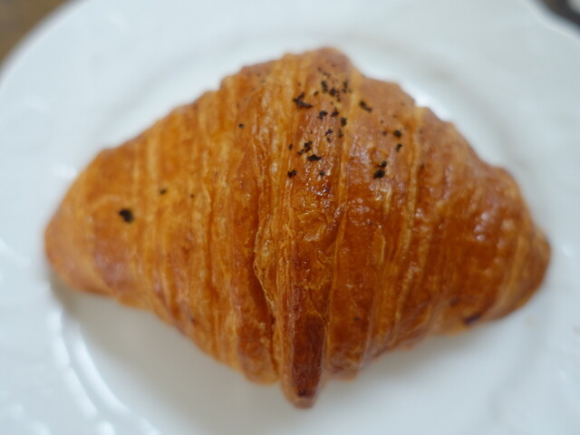 『トリュフ香るパン ～ TRUFFLE ＆ BREAD』by buff-buff : TRUFFLE&BREAD （トリュフアンドブレッド） - 清澄白河/パン [食べログ]