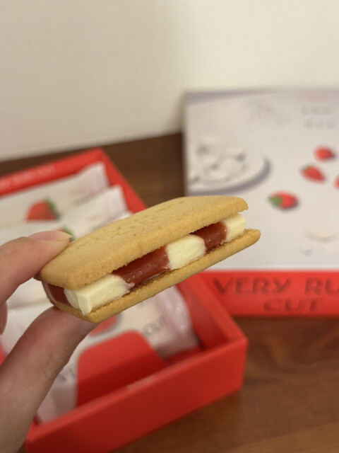 Very Ruby Cut （ベリー ルビー カット） - 品川/洋菓子 | 食べログ