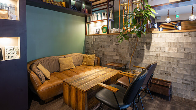 座席 : アバロンコーヒー （ABALLON COFFEE） - 上大岡/カフェ | 食べログ