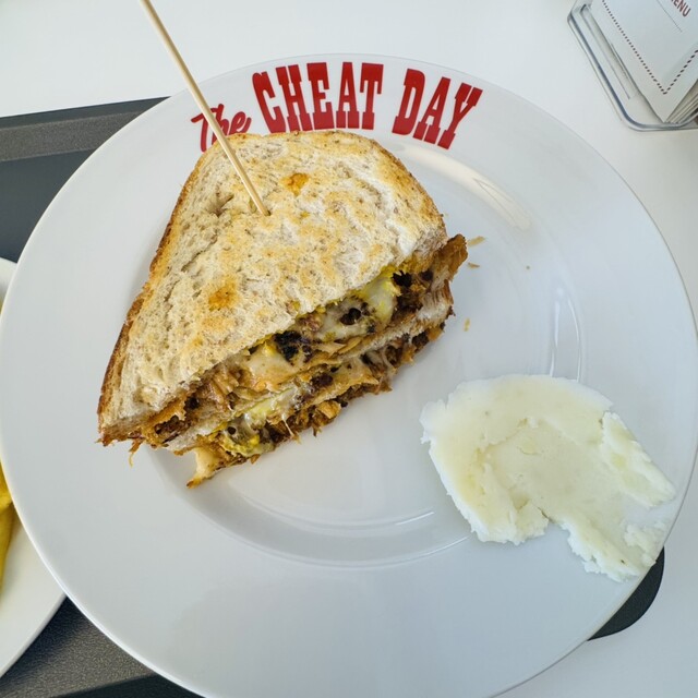 口コミ一覧 : CHEAT DAY - 国母/ステーキ [食べログ]