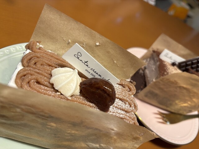 Santa CREAM CAKE - 天神/ケーキ | 食べログ