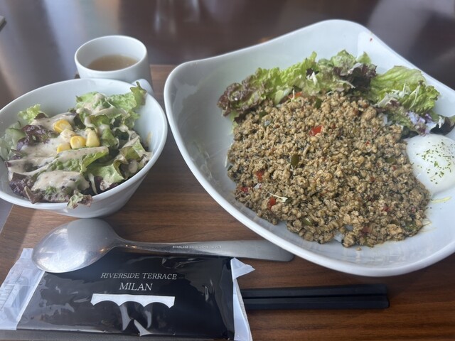 MILAN RIVERSIDE TERRACE （【旧店名】sports cafe MILAN） - 新潟/ダイニングバー | 食べログ