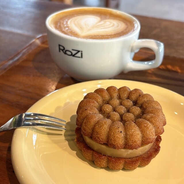 ROZI coffee （ロジコーヒー） - 新大久保/カフェ | 食べログ
