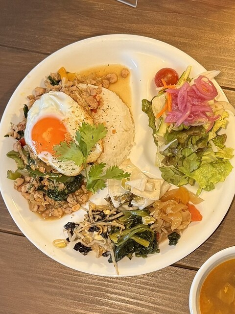 Bai toong - 黒川/アジア・エスニック | 食べログ