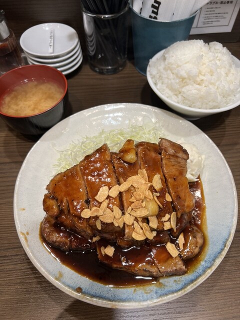 『こりゃすげ〜や！』by kn-mp953 : 豚屋 鳥山 （【旧店名】鬼貝） - 新橋/居酒屋 [食べログ]