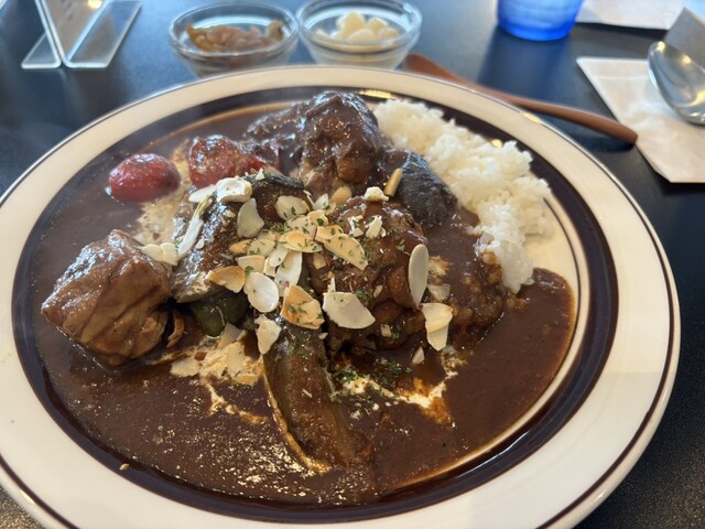 by Jean66 : woof curry （ウーフ カレー） - 長谷/カレー [食べログ]